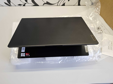 ПРОДАМ Lenovo V15G4 /2024 Ноутбук AMD Silver 7120U/8GB/256SSD/15.6