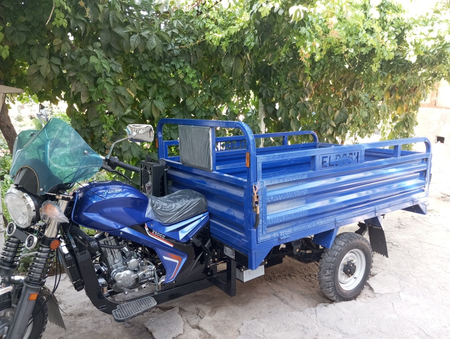 Mototsikl 
Yili 2023
Rangi toza keraska yoq
Yurgani 842km
Viloyat Sama