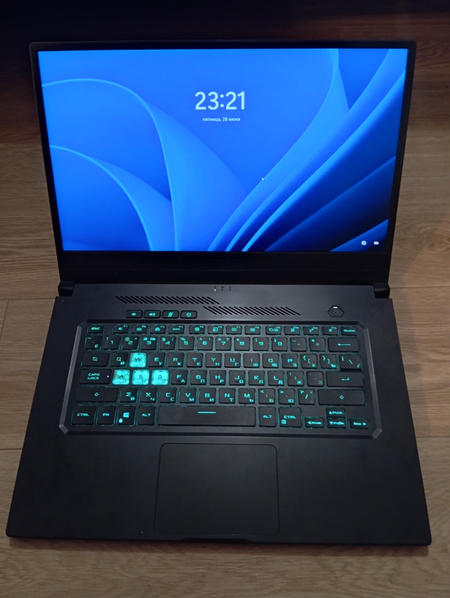 Продам игровой ноутбук в хорошем состоянии Asus Tuf Dash FX516pe