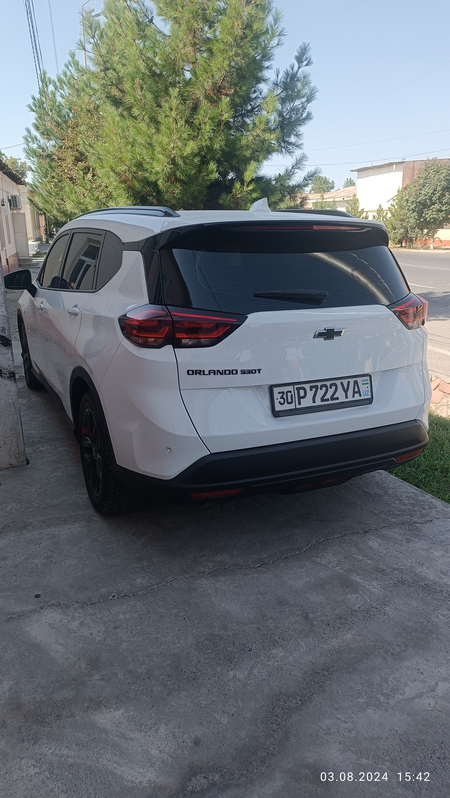 Продам CHEVROLET ORLANDO 2 поколение, тонировка, резина, эвакор. 1.35т