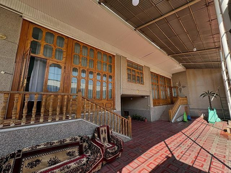 Hovli sotiladi Orikzor mahhalla nurafshon kochasi Orikzor Jome masjid