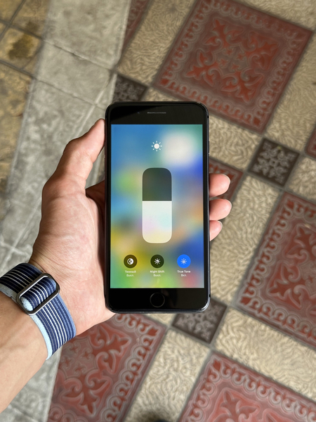 iPhone 8 plus ideal ochilmagan