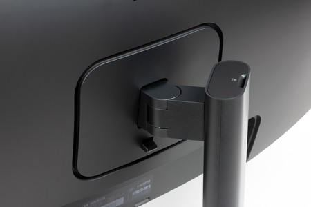 Продается монитор Xiaomi Mi Curved Gaming Monitor 34