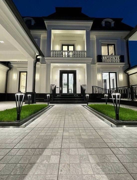 Продается Евро дом Ор-р: Улица Никитина 750 м2
