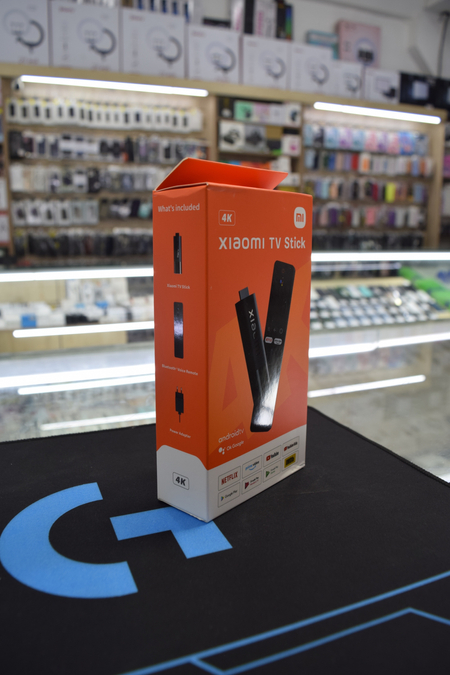 Xiaomi TV Stick (приставка для смарт ТВ)