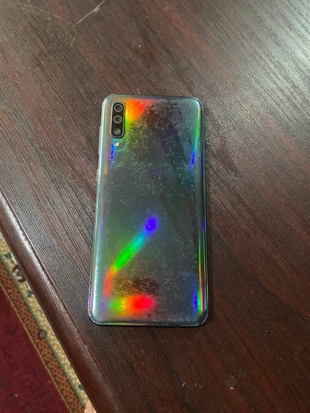 Samsung A50 smartfoni