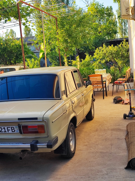 Vaz 2106 sotiladi