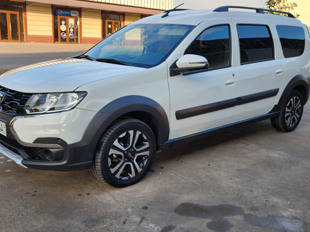 Lada largus cross