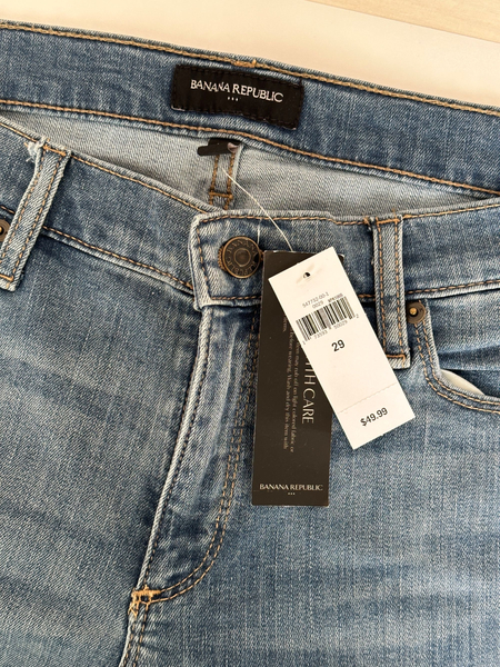 Джинсовые шорты от Banana Republic
