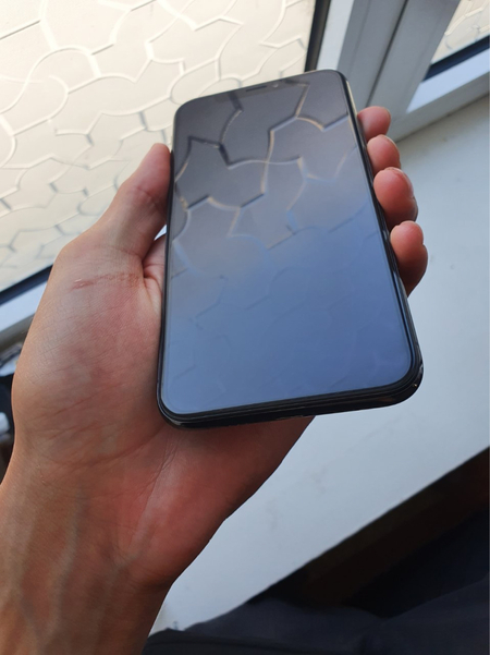 IPhone Xs Ideal ochilmagan