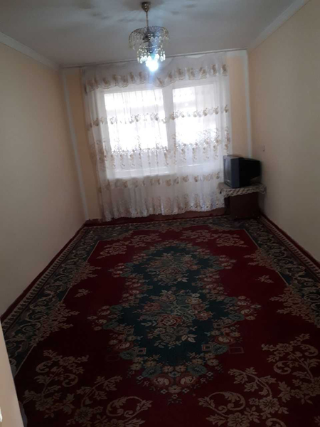 Сдается 3х ком квартира в микрорайоне (студентларга хам берилади)