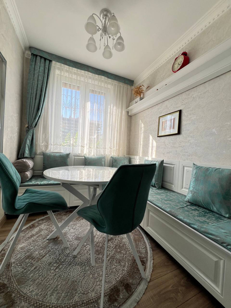 Продам квартиру ул. Садык Азимова