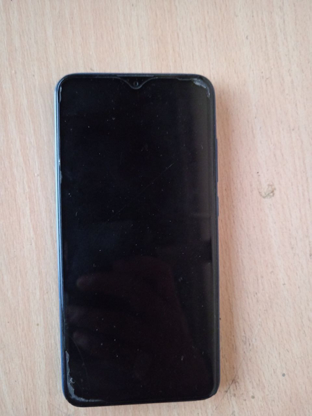 Redmi 8 4/64 oʻrta holatda