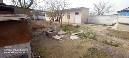 Uy sotiladi srochna