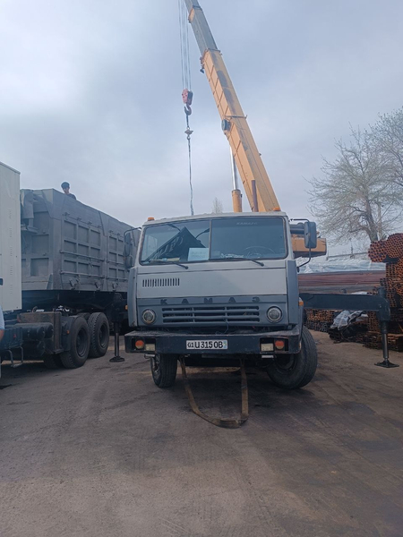 Kamaz avtokran 25 tonnaliy