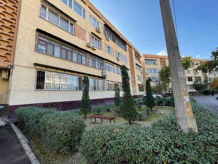 (К126992) Продается 4-х комнатная квартира в Шайхантахурском районе.