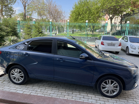 Lada vesta 1.6. Popan 4 pokoleniya. 1 qol minilgan. Pozitsiya comfort