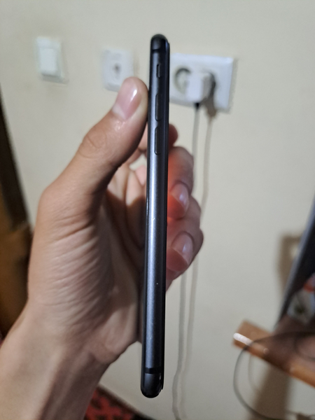 Iphone  8 ideall kami bor