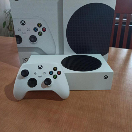 Xbox series S + охлаждающая подставка