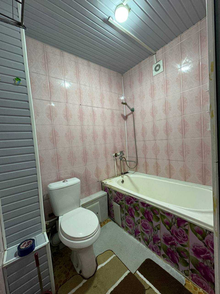 2 xonali 56m2 1-qavat sotiladi.