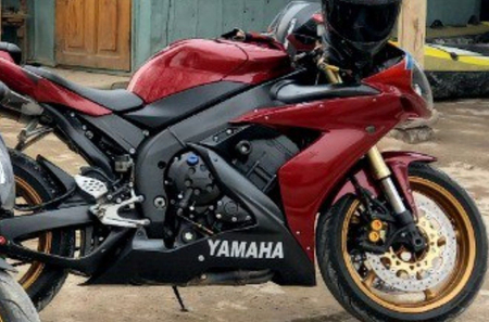 Мотоцикл Yamaha R 1