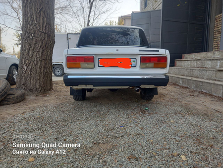 Vaz 2107 sotiladi