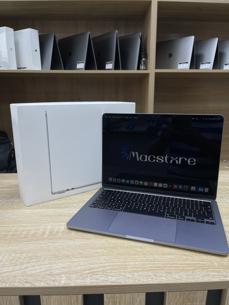 Macbook air 2022 M2 8/256Gb