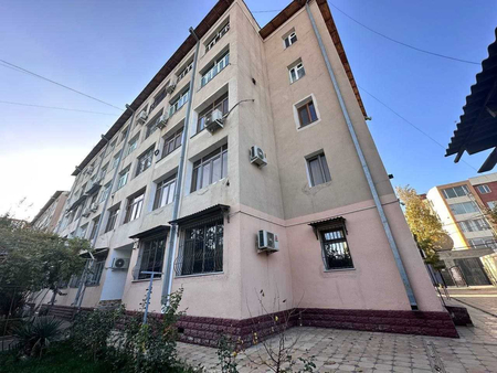 Продаётся 4х комнатная квартира на 4 - этаже. Поворот МОЖНО В ИПОТЕКУ