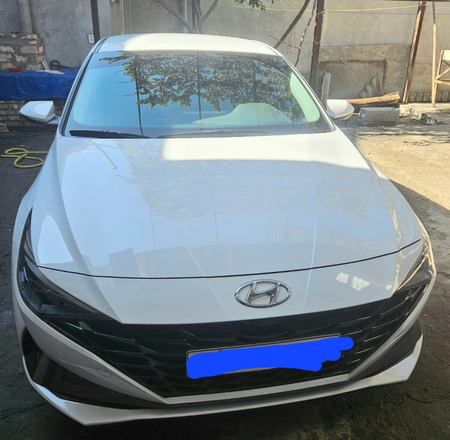 Hyundaj Elantra 2021