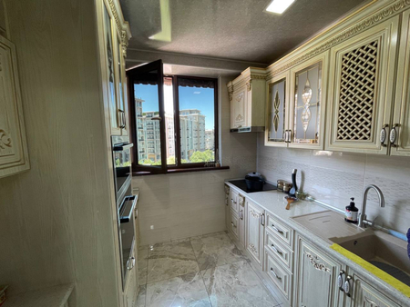 5 комнатная 180м2 напротив Mirabad Avenue!