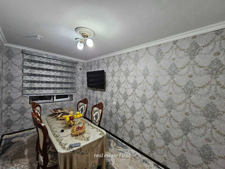 4х комнатная квартира на 3 этаже