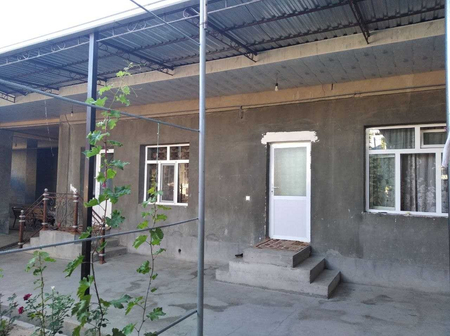 Обод махаллада участка сотилади.