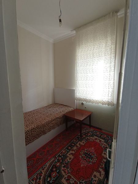 Срочно продаю 1 ком 1 этаж в сергели