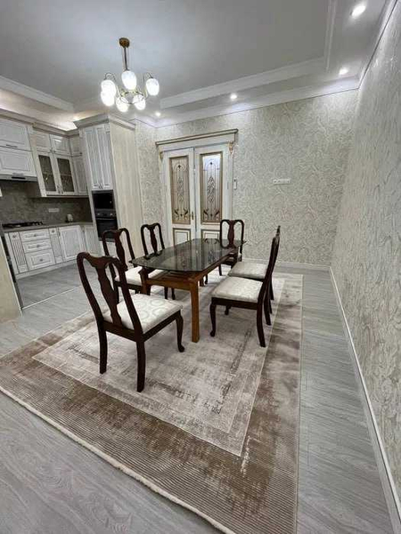 Срочно сдается 4/2/8 квартира на Ц1  Площадь: 184м²  (США)