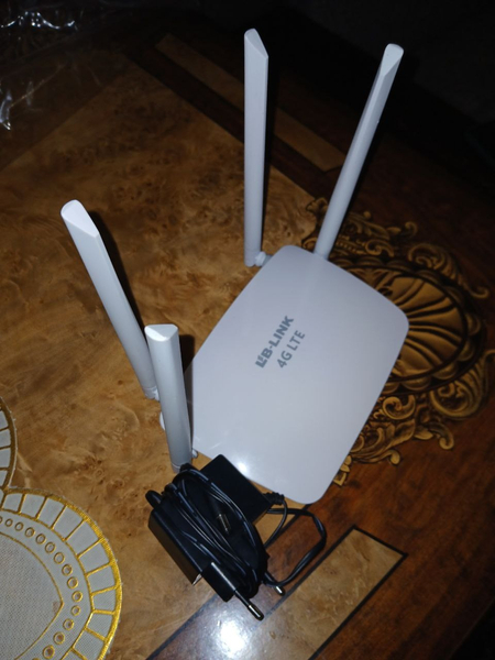 WI-FI роутер сотилади