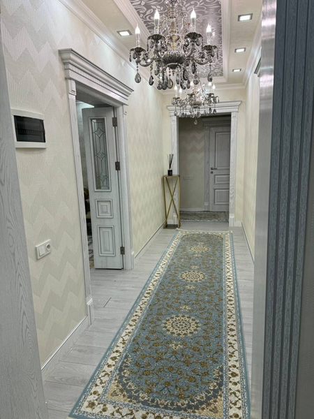 Метро Гафур Гулом 3 хонали квартира ижарага берилади