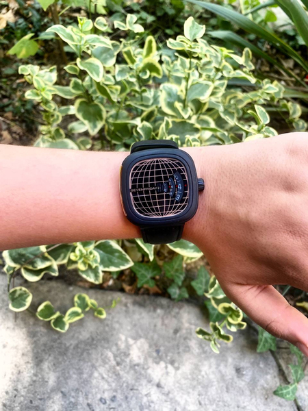 Часы Sevenfriday