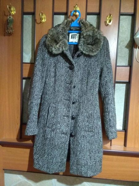 Модное  пальто на девочку подростка
