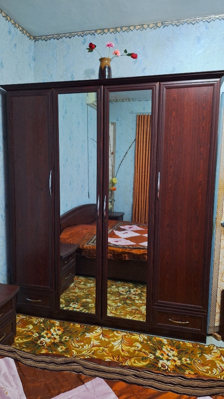 Продаётся спальный гарнитур не дорого.