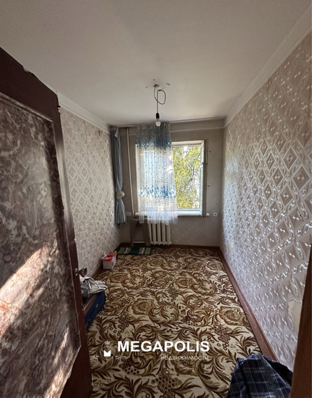 Чиланзар-9. 3/3/4 Кирпич 2х6 балкон Жахон тиллари