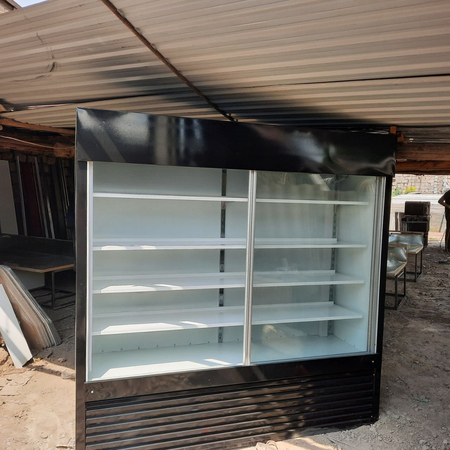 Vitrina xaladilnik produktoviy