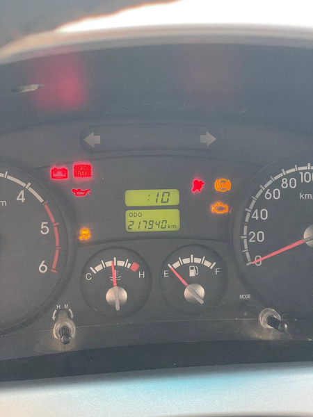 KIA bongo 1.2 tonna turbo.
