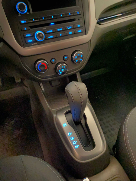 Чехол селектора скорости передач на клипсах Chevrolet/ Ravon