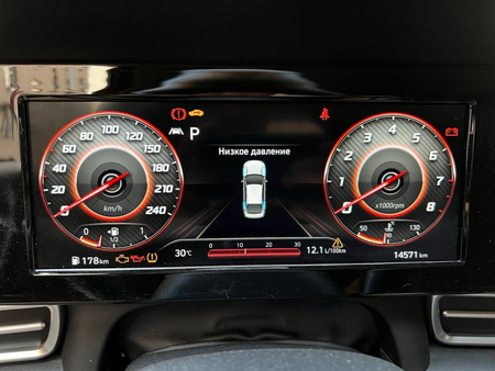 Hyundai elantra 2022   (2.0)  probeg 15000