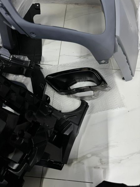 Обвесы на BMW G05