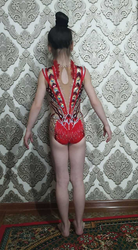 Продаётся купальник для художественной гимнастики
