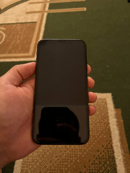 iPhone x yaxshi holatda