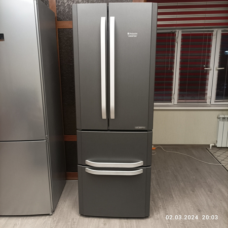 Холодильник Hotpoint-Ariston E4D AA SB C