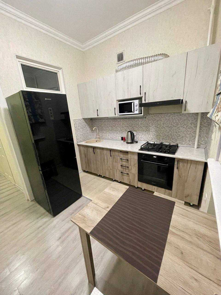 Новомосковская  2/3/4 кирпич Высокопотолочка