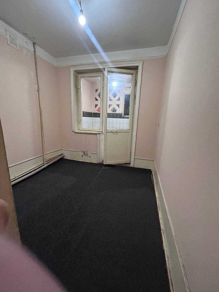 3 хоналик 4 этаж Чевар орка томони